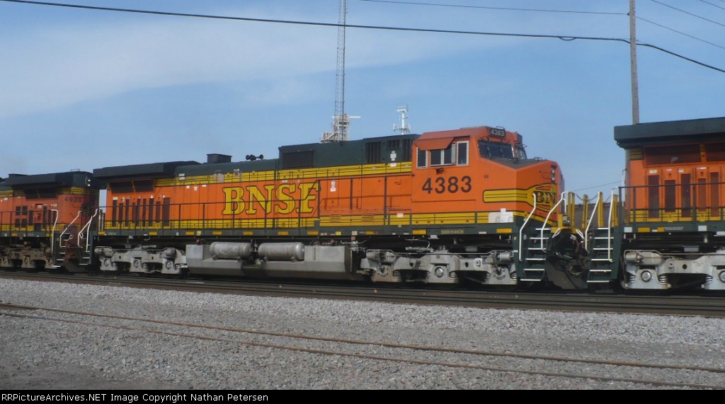 BNSF 4383